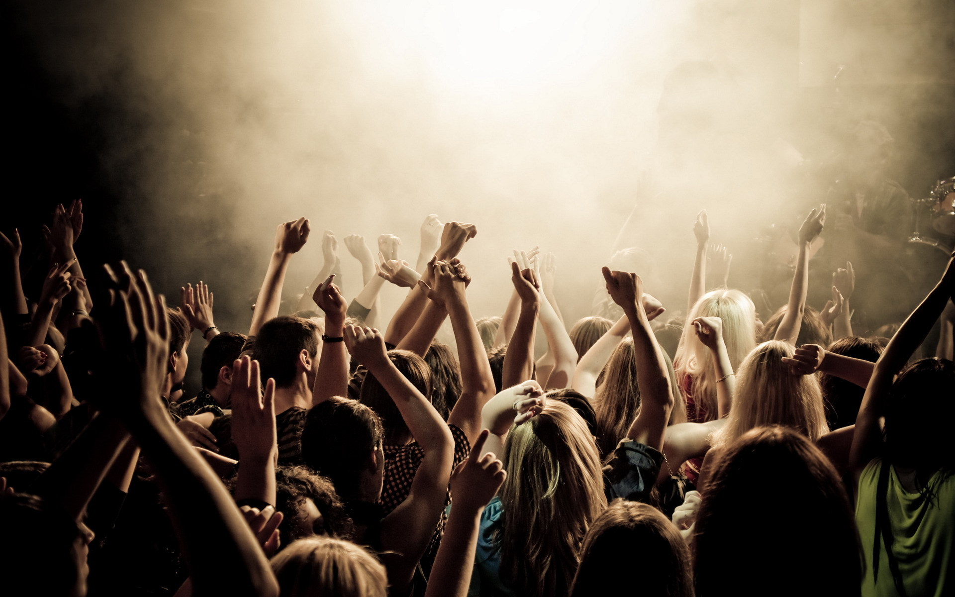 Comment protéger son audition dans les concerts et festivals ... Comment protéger son audition dans les concerts et festivals ...